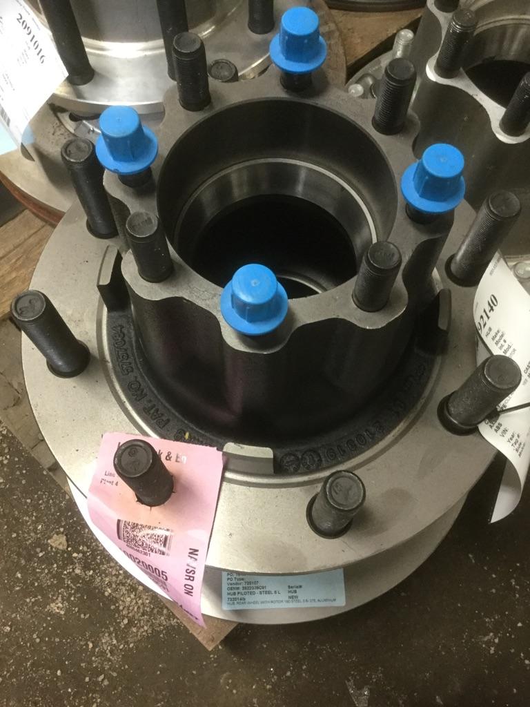HUB PILOTED - STEEL 8 LUG HUB | Shop Parts | LKQ Heavy Truck