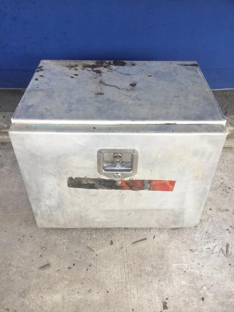1994 RD688 TOOL BOX | Shop Parts | LKQ Heavy Truck