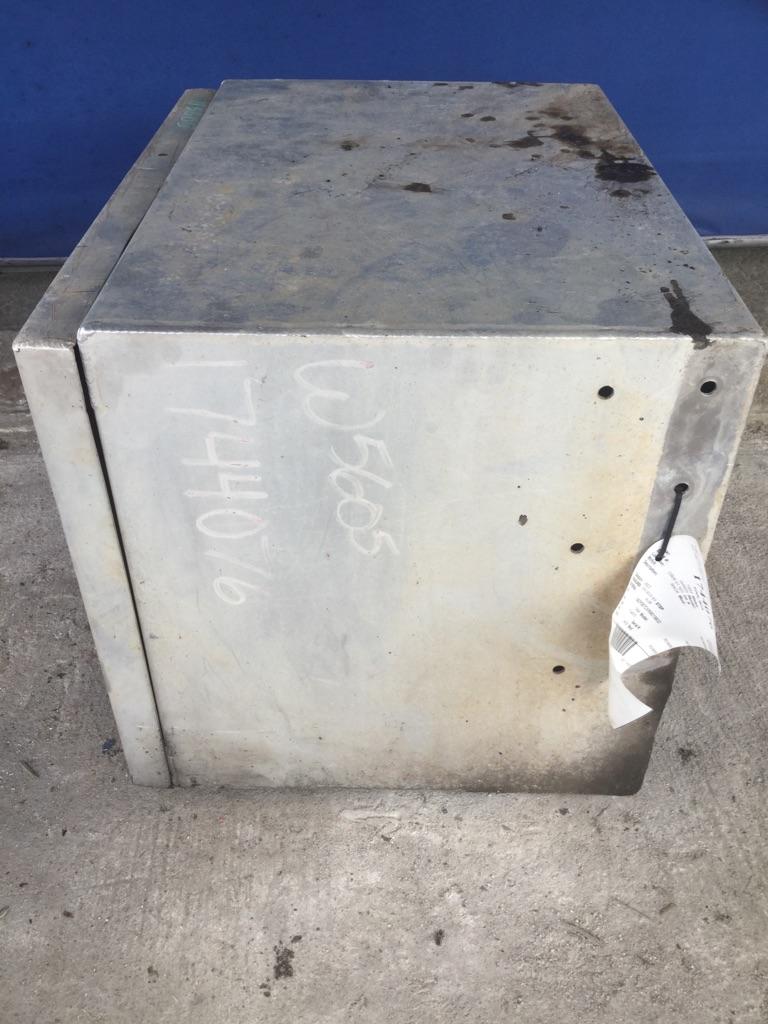 1994 RD688 TOOL BOX | Shop Parts | LKQ Heavy Truck