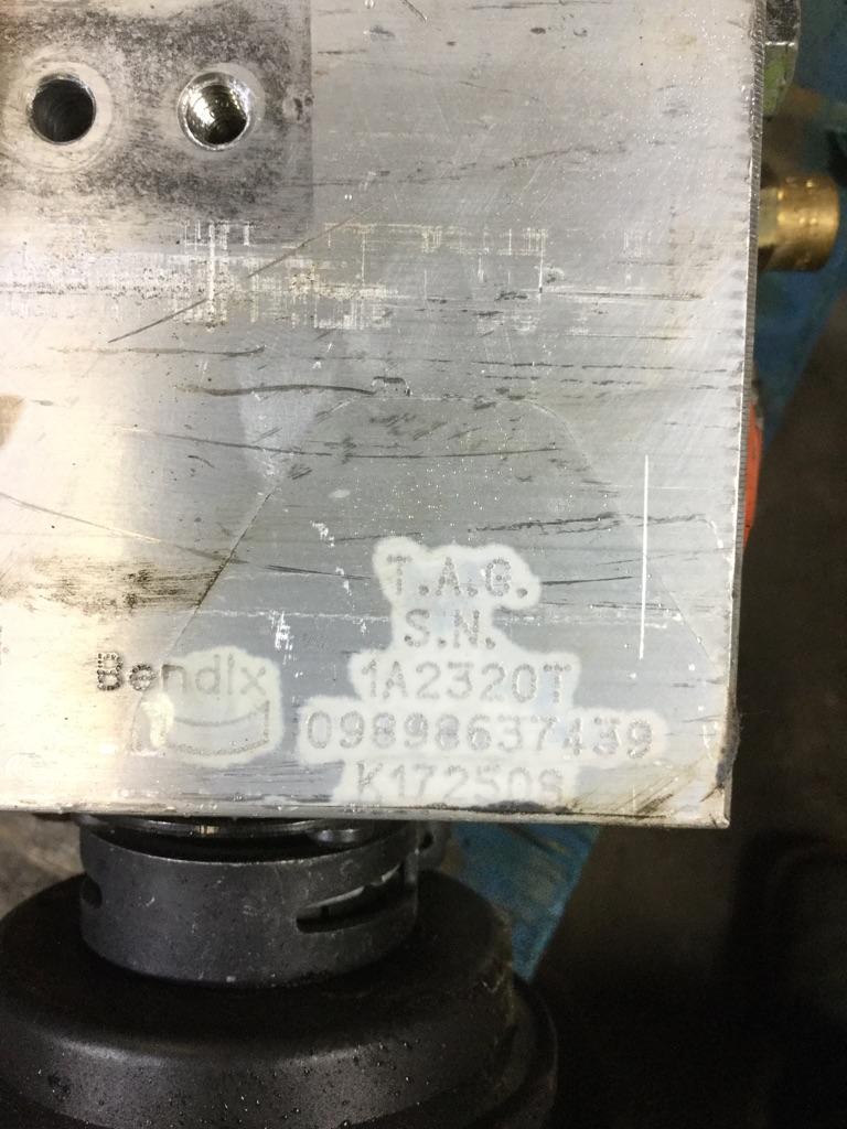 BENDIX AD-IS AIR DRIER | Shop Parts | LKQ Heavy Truck