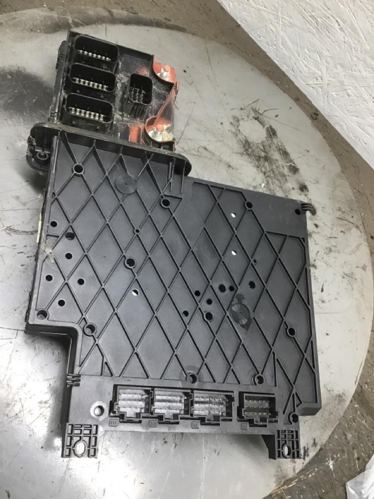 A06-75980-003 FREIGHTLINER CASCADIA 113 CAB CONTROL MODULE | Shop Parts ...