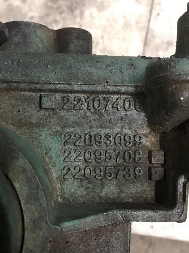 22093099 VOLVO D13 OIL FILTER HOUSING | Shop Parts | LKQ Heavy Truck