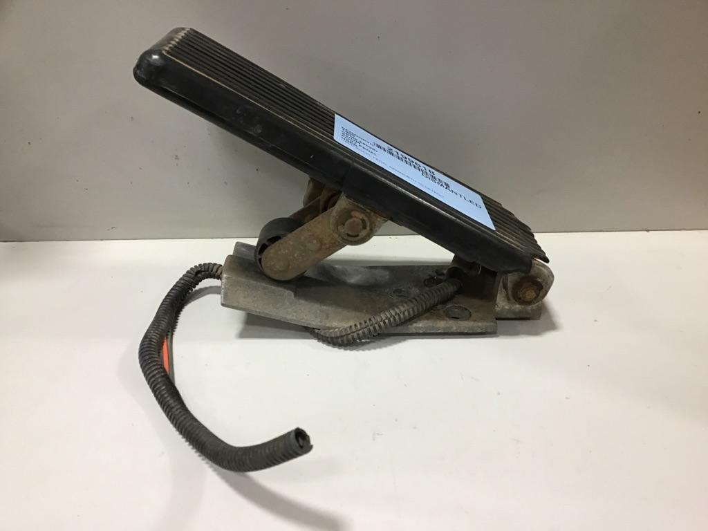 550267 KENWORTH T600 FOOT PEDAL | Shop Parts | LKQ Heavy Truck