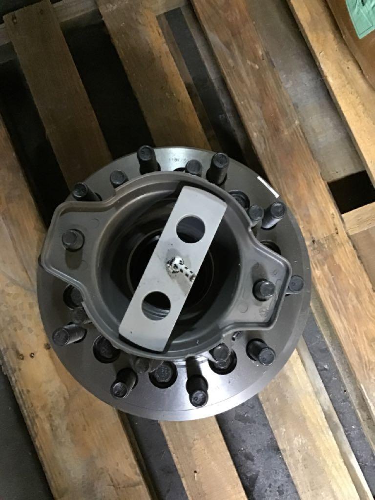 HUB PILOTED - STEEL HUB | Shop Parts | LKQ Heavy Truck