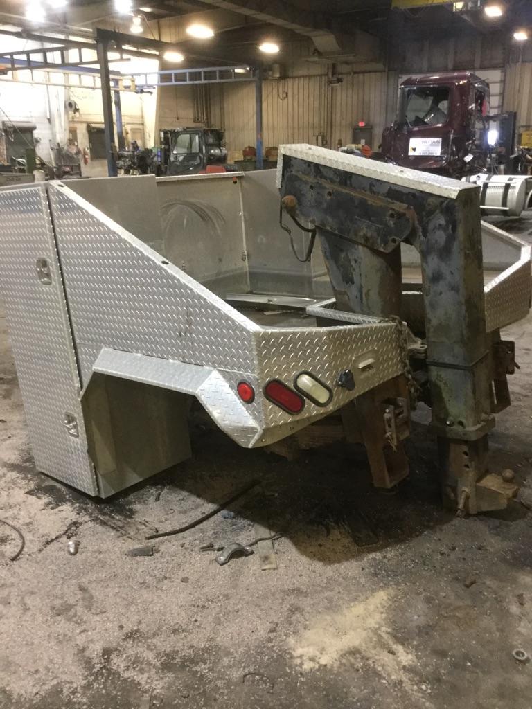 1996 UTILITY/SERVICE BED UNKNOWN TRUCK BODIES BOX VAN/FLATBED/UTILITY ...