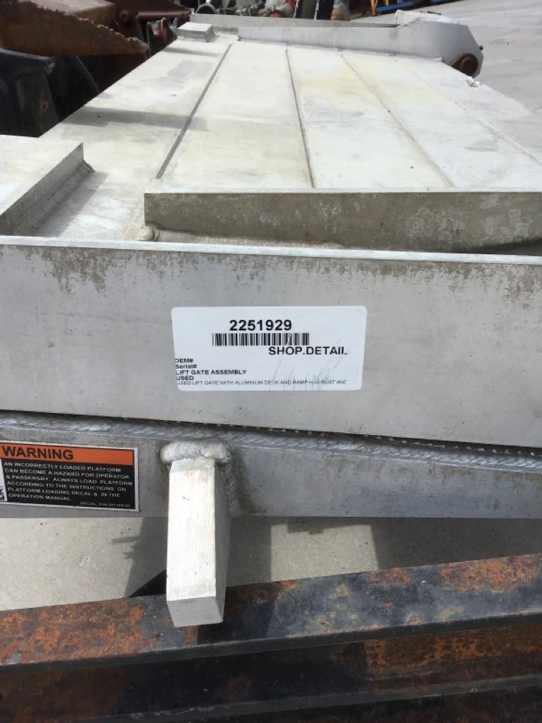 2009 GPT SERIES LIFT GATE ASSEMBLY | Shop Parts | LKQ Heavy Truck