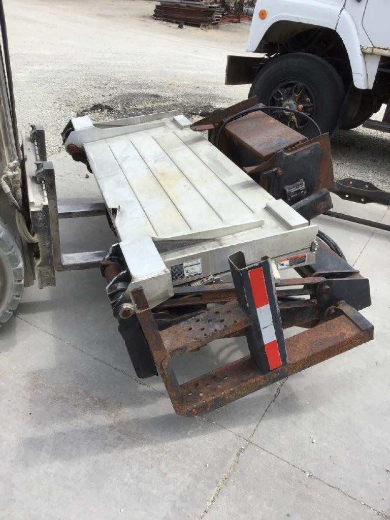 2009 GPT SERIES LIFT GATE ASSEMBLY | Shop Parts | LKQ Heavy Truck