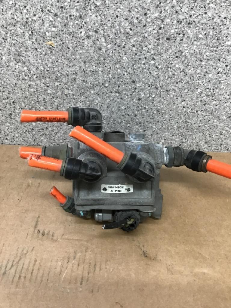 3954148C91 BRAKE RELAY VALVE AIR | Shop Parts | LKQ Heavy Truck