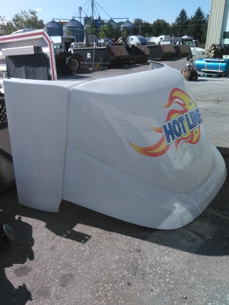 2016 VNL FAIRING WIND DEFLECTOR ROOF | Shop Parts | LKQ Heavy Truck