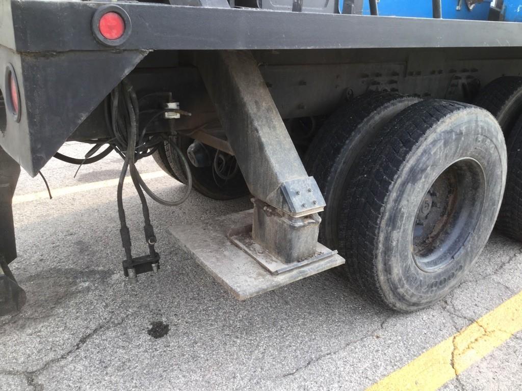 2006 BUCKET LIFT/HOIST ALTEC-CARLISLE EQUIPMENT MOUNTED BOOM/LIFT/CRANE ...