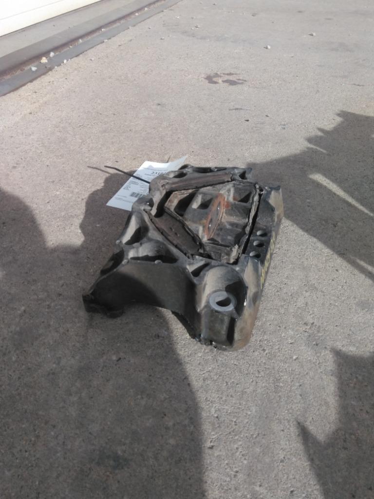 01-34095-000 DETROIT DD15 ENGINE MOUNTS ENGINE (REAR) | Shop Parts ...