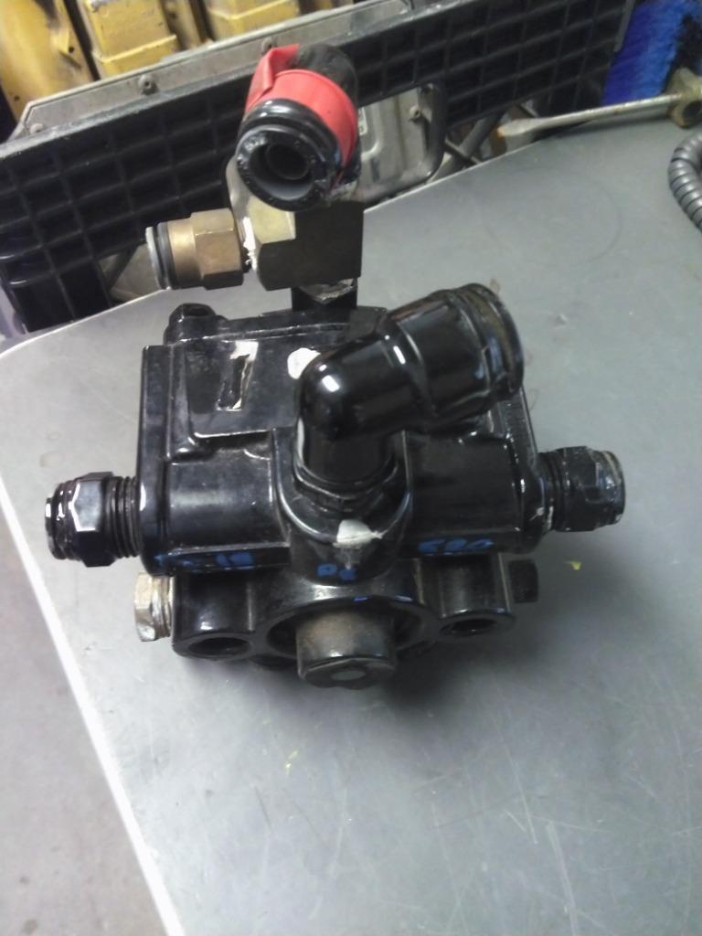 K071866 BRAKE RELAY VALVE AIR | Shop Parts | LKQ Heavy Truck