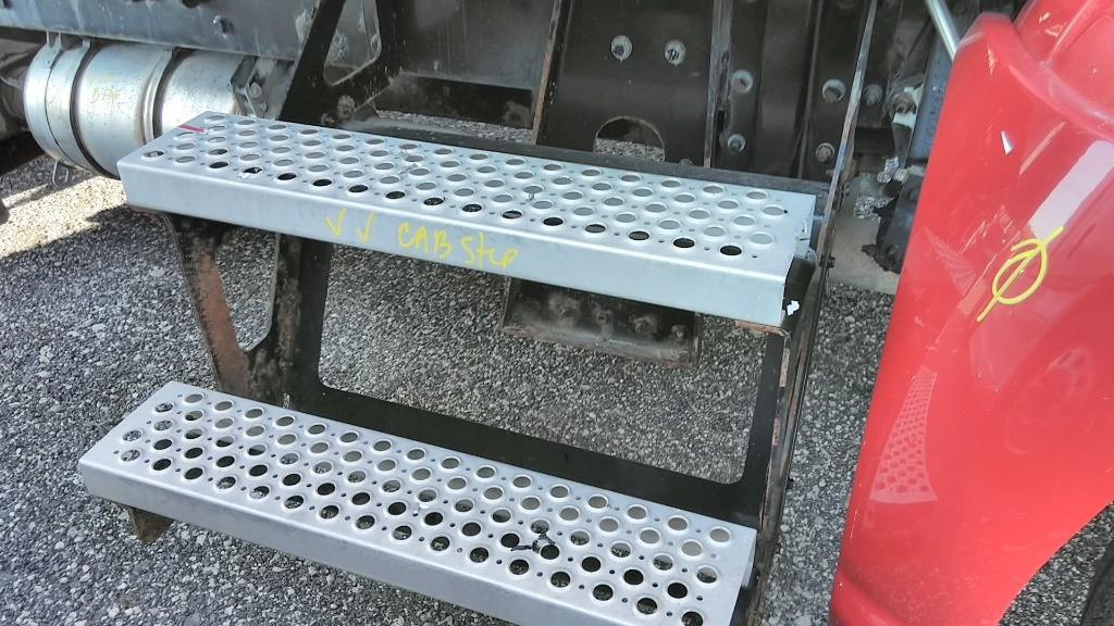 2014 KENWORTH T660 STEP, CAB | Shop Parts | LKQ Heavy Truck