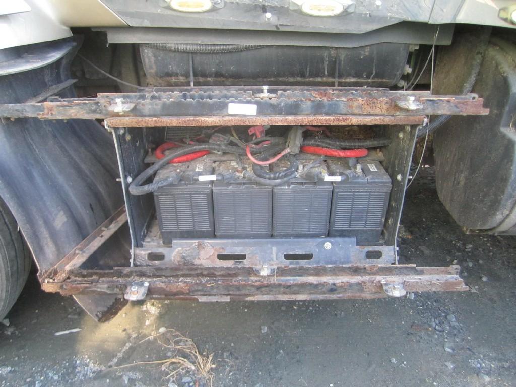 2016 KENWORTH T680 BATTERY BOX | Shop Parts | LKQ Heavy Truck