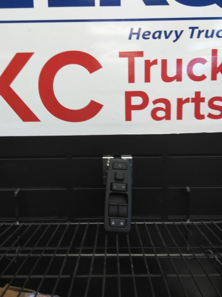 P21-1049-1201 KENWORTH T680 SWITCH DOOR ELECTRICAL | Shop Parts | LKQ ...