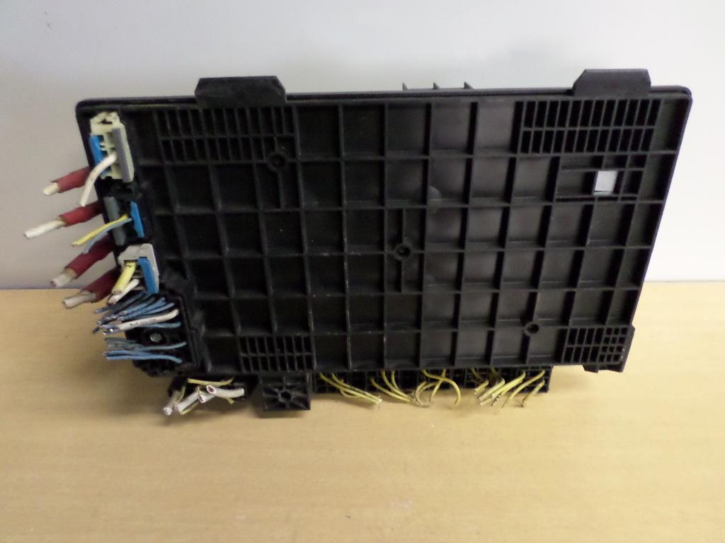 2003 FREIGHTLINER FLD120 SD FUSE BOX | Shop Parts | LKQ Heavy Truck