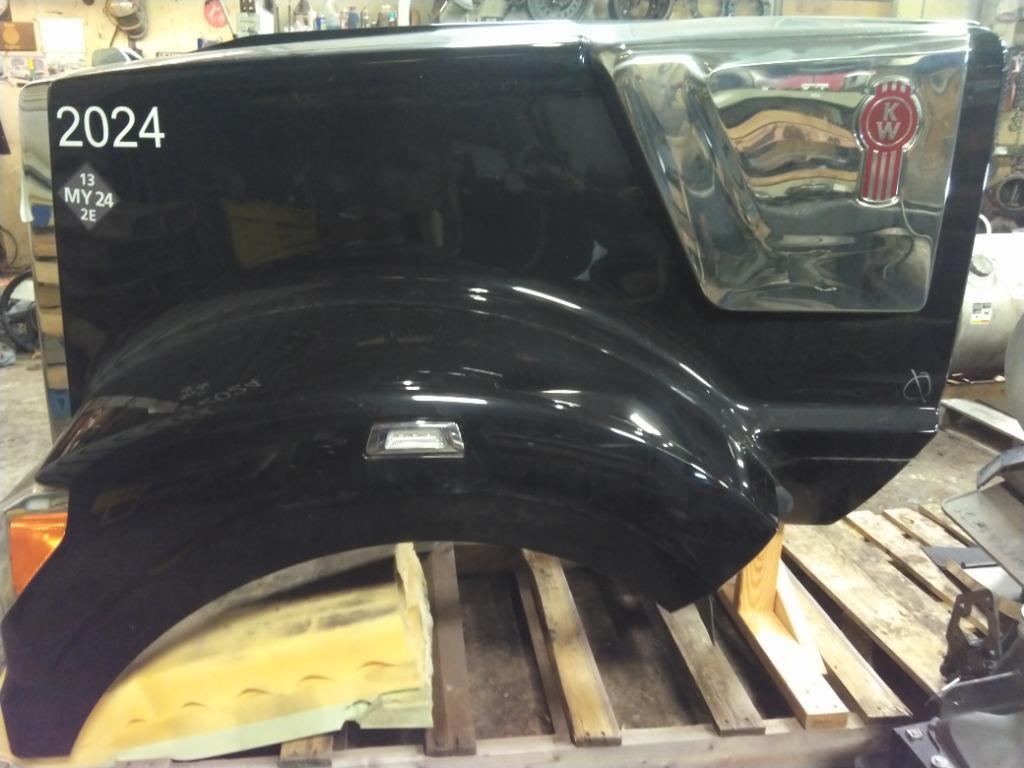 2020 W990 HOOD | Shop Parts | LKQ Heavy Truck