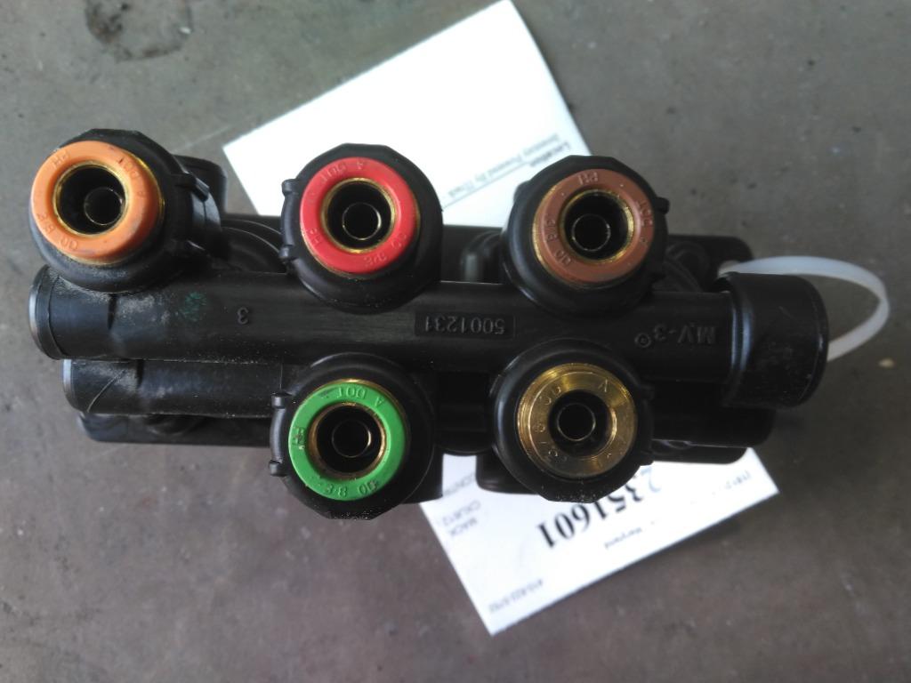 5004466 BRAKE DASH CONTROL VALVE AIR | Shop Parts | LKQ Heavy Truck