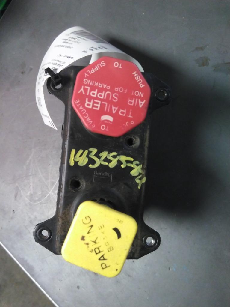 5005081 BENDIX BRAKE DASH CONTROL VALVE AIR | Shop Parts | LKQ Heavy Truck