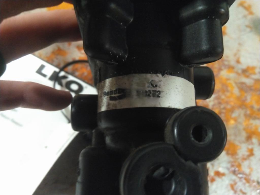 5004466 BRAKE DASH CONTROL VALVE AIR | Shop Parts | LKQ Heavy Truck