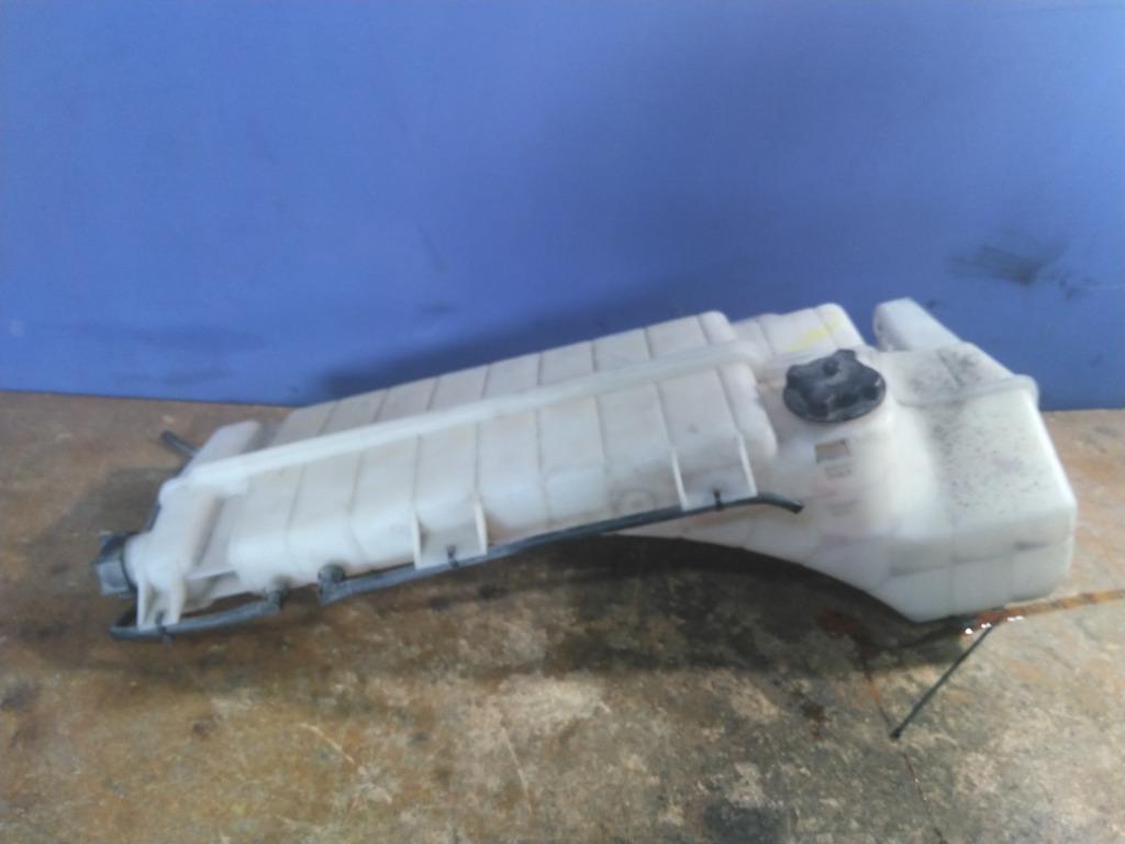 VOLVO VNM RADIATOR OVERFLOW TANK | Shop Parts | LKQ Heavy Truck