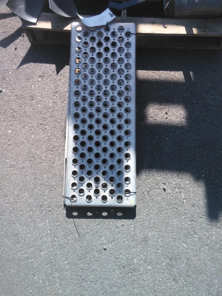 2024 T680 STEP DECK (CATWALK) | Shop Parts | LKQ Heavy Truck