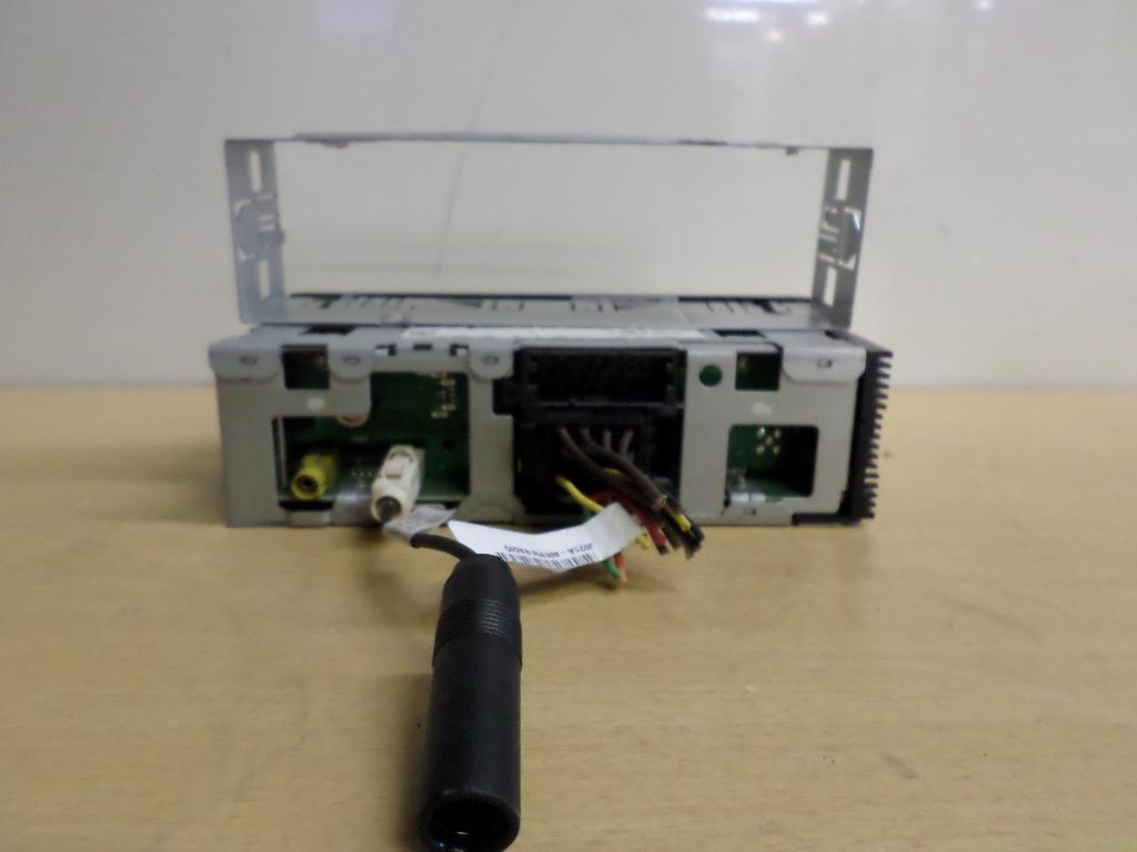 KENWORTH T880 RADIO AM/FM/BLUETOOTH | Shop Parts | LKQ Heavy Truck