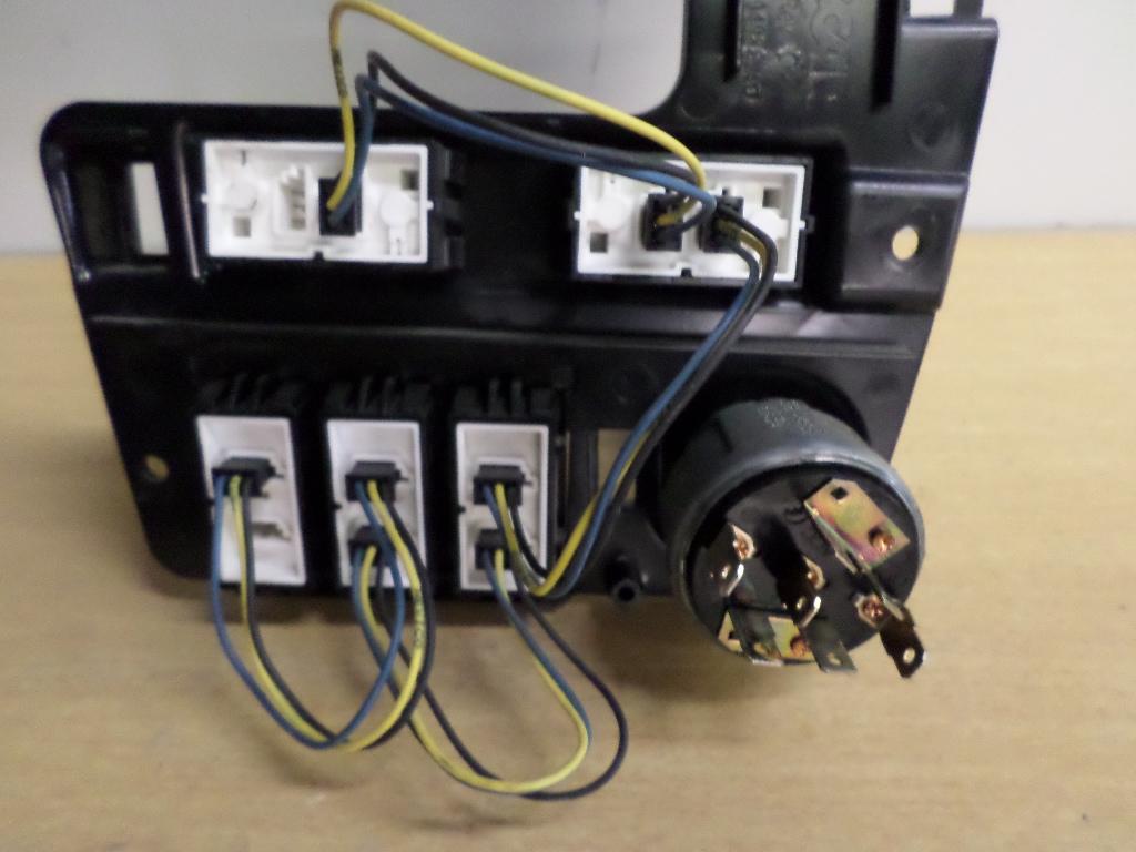 2023 KENWORTH T880 IGNITION SWITCH | Shop Parts | LKQ Heavy Truck