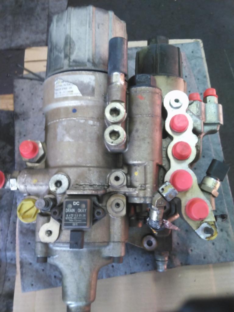 A4710909853 DETROIT DD13 (471901) FUEL FILTER HOUSING | Shop Parts ...