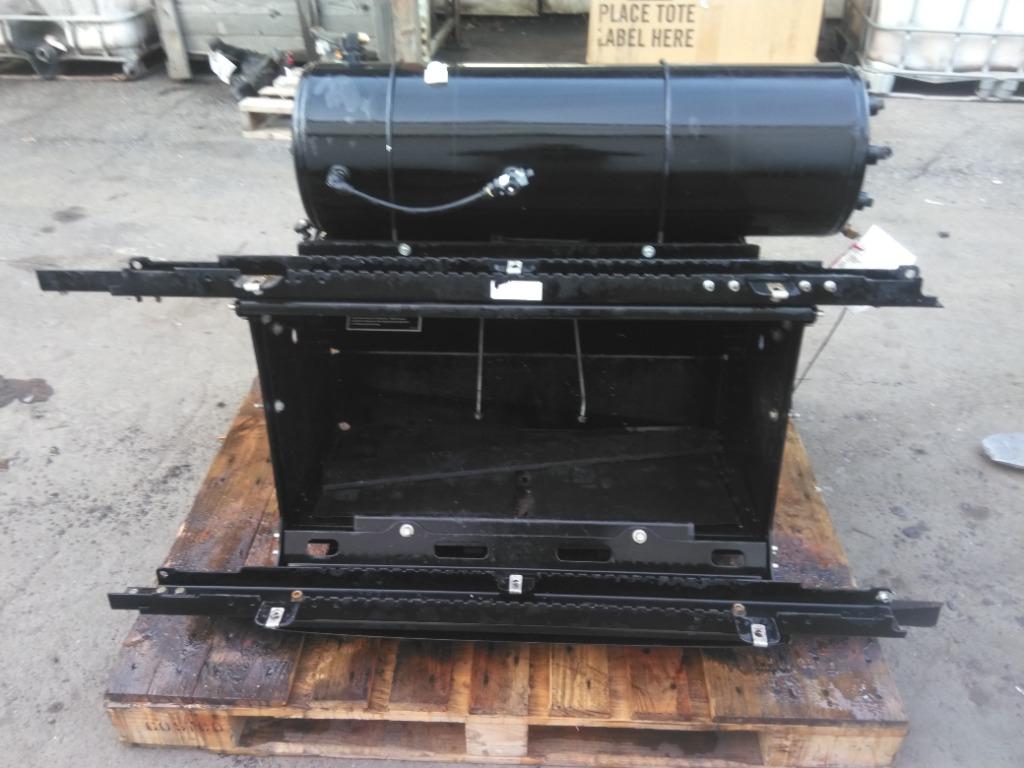 2021 KENWORTH T680 BATTERY BOX | Shop Parts | LKQ Heavy Truck