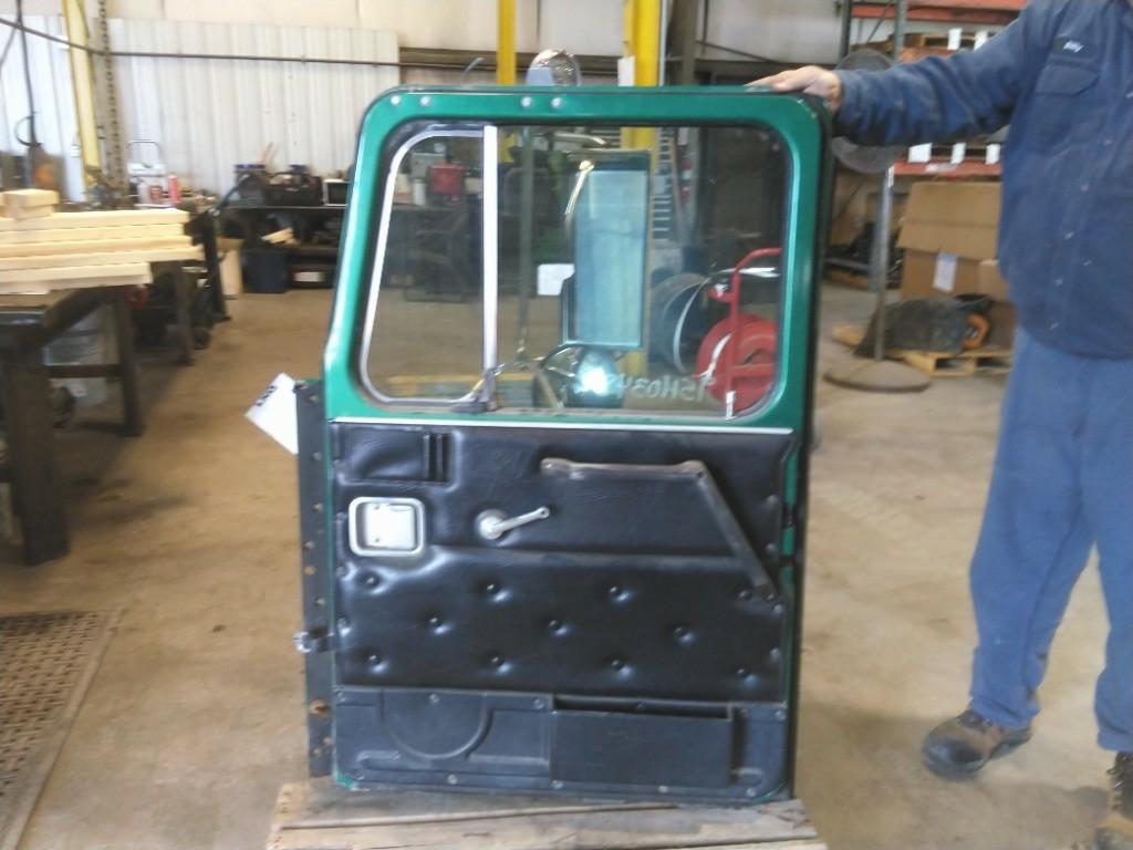 4900 DOOR ASSEMBLY FRONT | Shop Parts | LKQ Heavy Truck